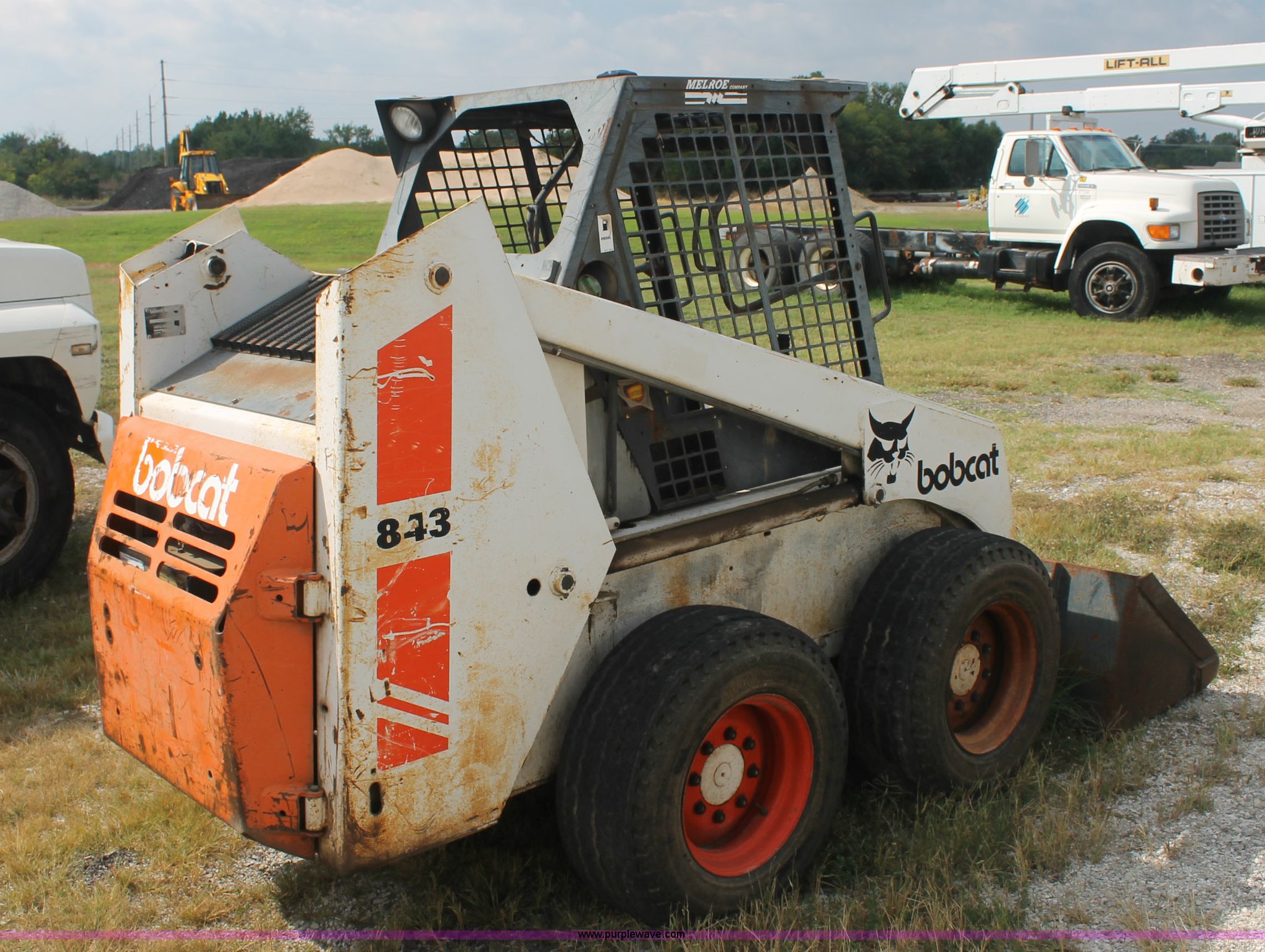 1988 Bobcat 843 skid steer in Winfield, KS | Item AJ9301 sold | Purple Wave