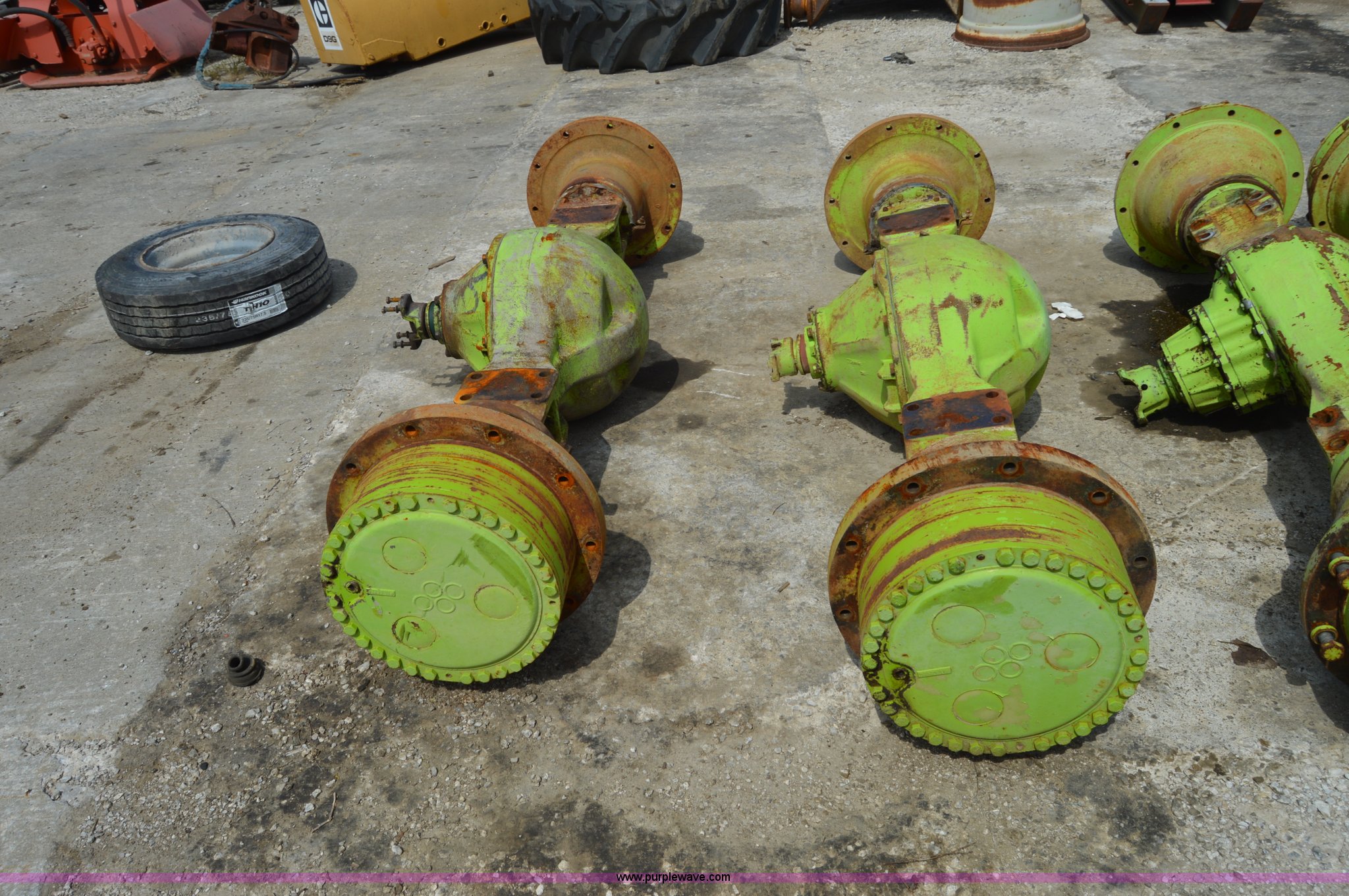 (2) Steiger tractor axles in Liberty, MO | Item AW9223 sold | Purple Wave