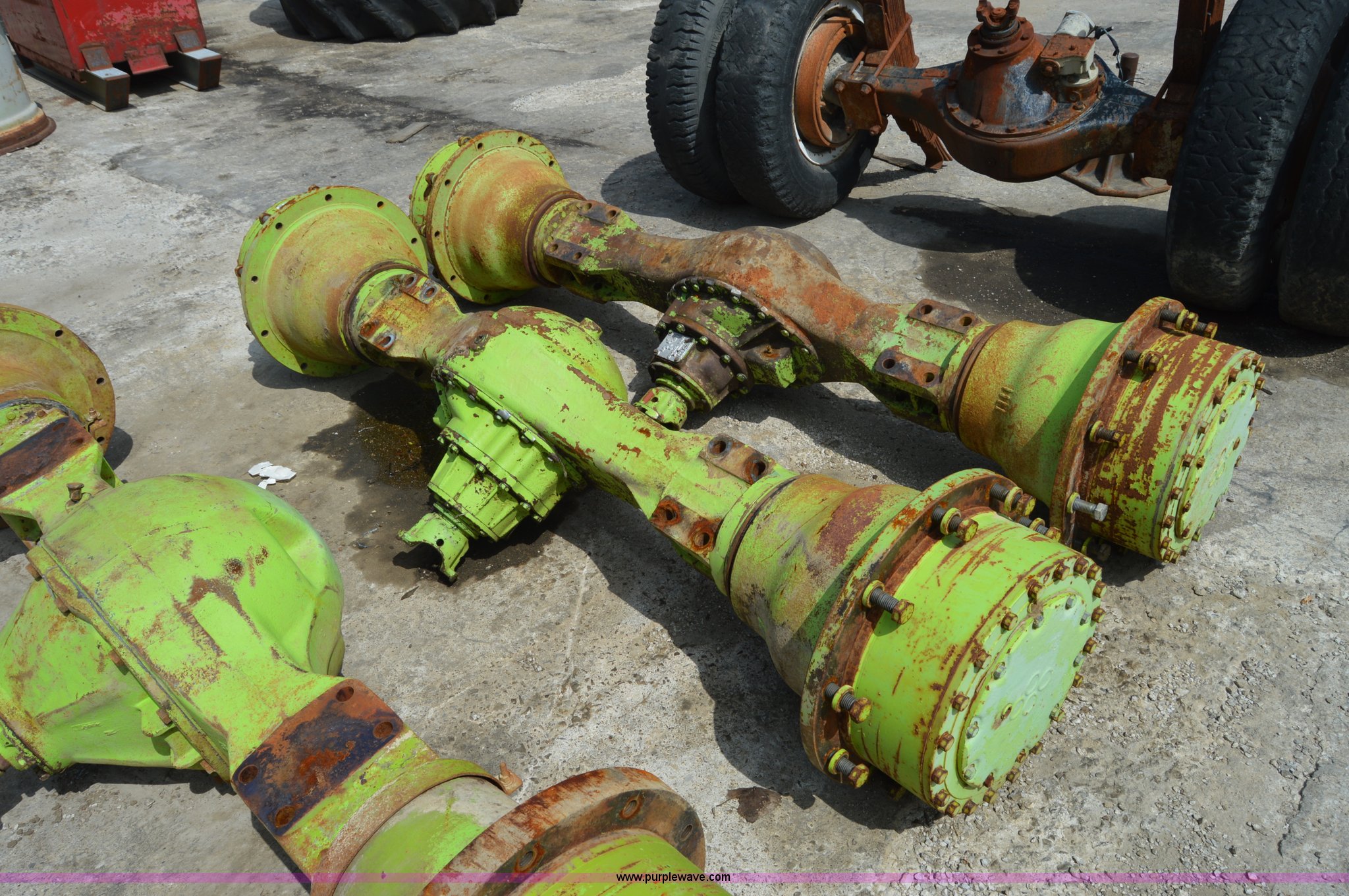 (2) Steiger tractor axles in Liberty, MO | Item AW9224 sold | Purple Wave