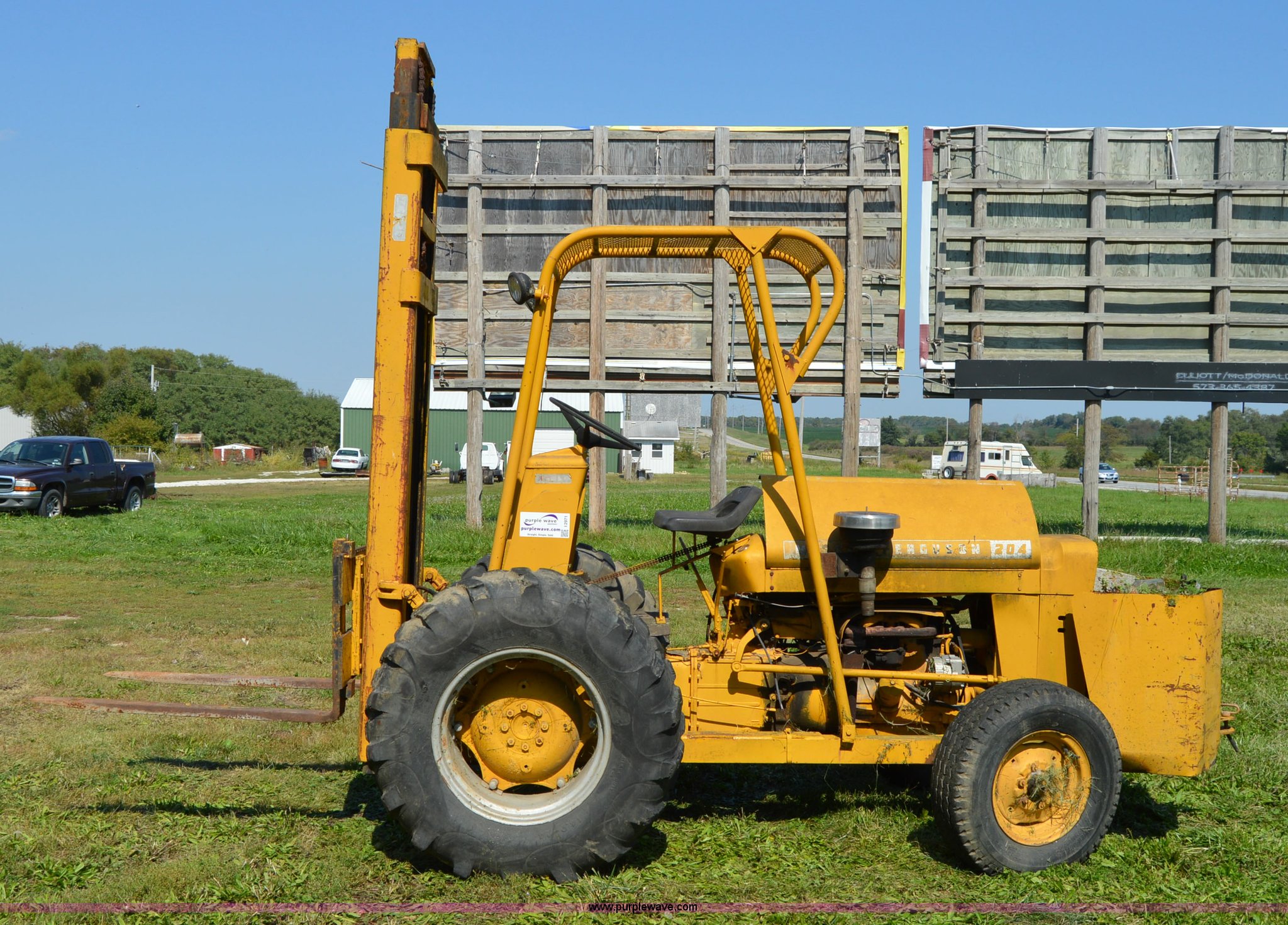Massey Ferguson 204 rough terrain forklift in Cole Camp, MO | Item ...