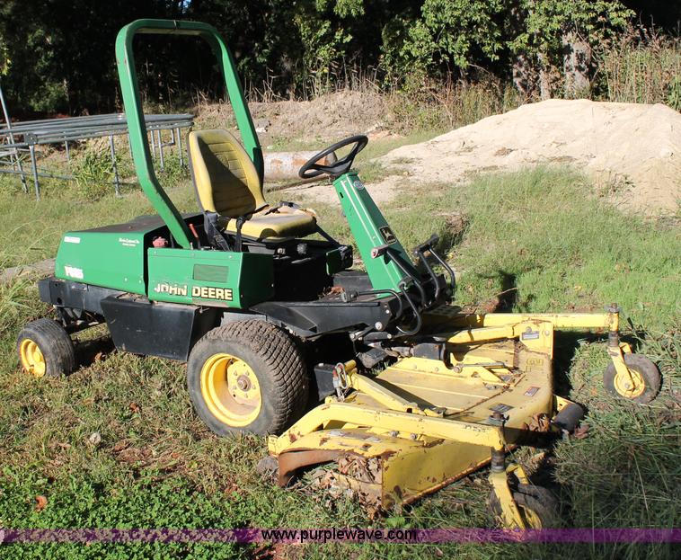 John Deere F925 lawn mower in Council Grove, KS | Item AJ9258 sold ...
