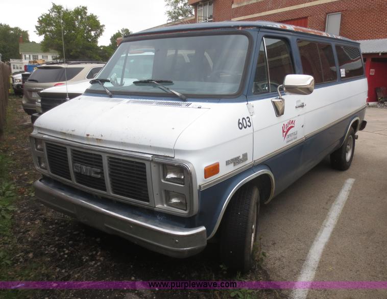 1990 GMC Rally G2500 STX van in Coffeyville, KS | Item I2216 sold ...