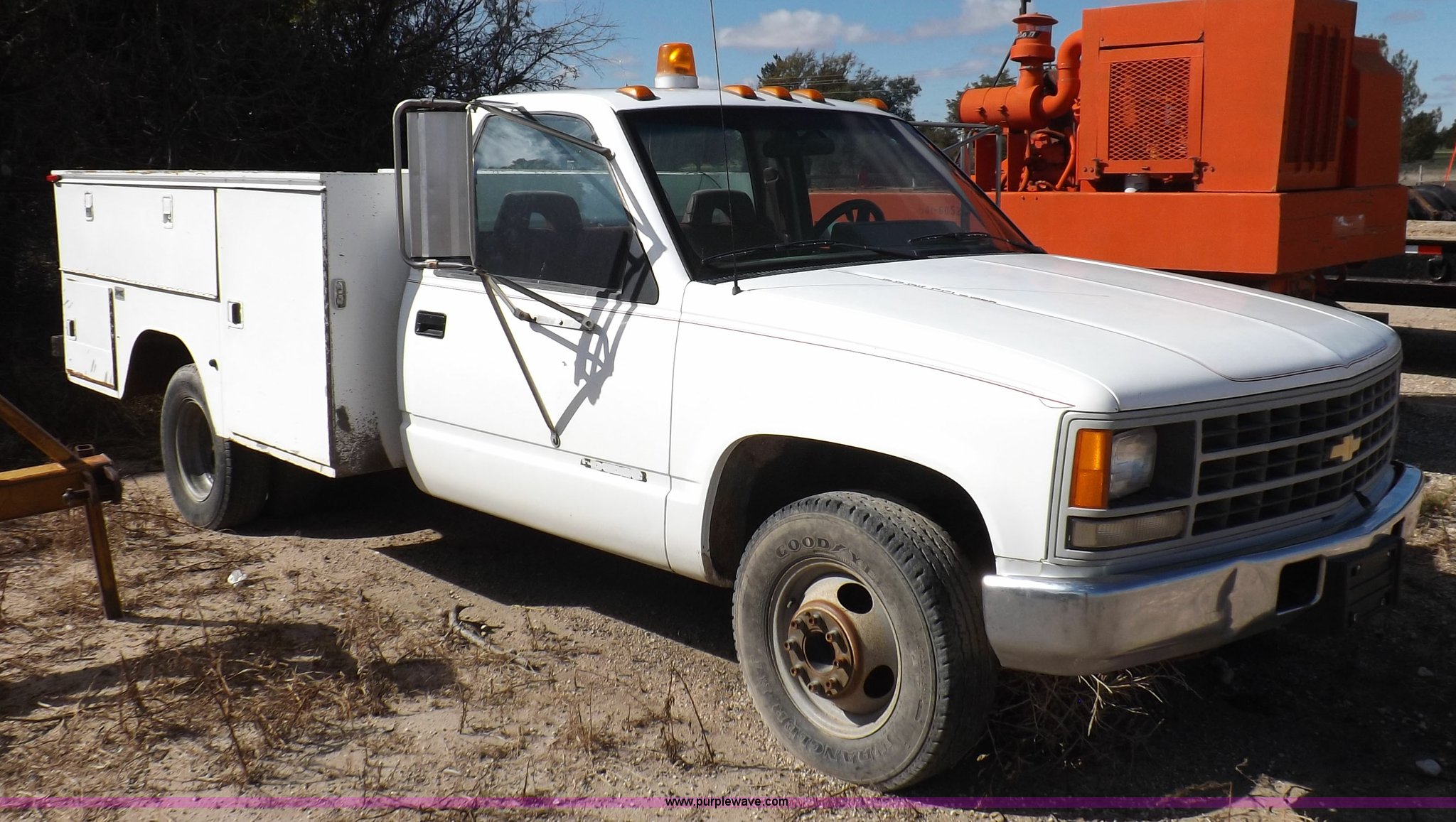 1992 Chevrolet Cheyenne 3500 utility truck in Scott City, KS | Item ...