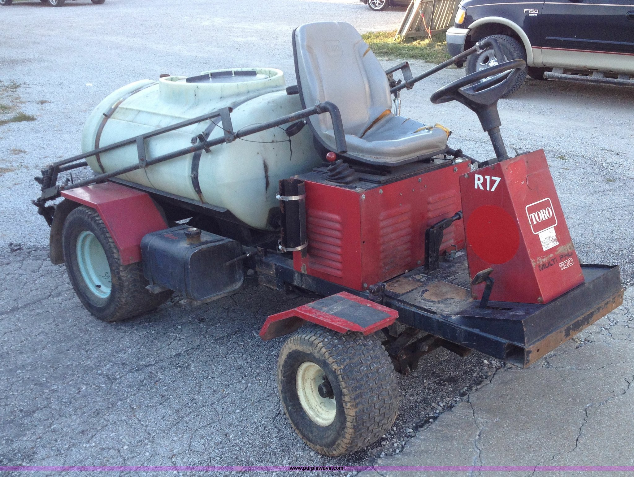 Toro 41105 ride-on sprayer in Olathe, KS | Item D1265 sold | Purple Wave