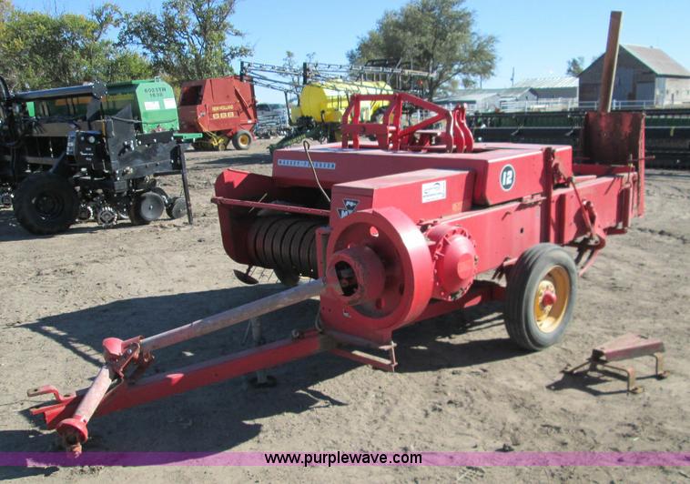 Massey-Ferguson 12 square baler in Kinsley, KS | Item H9433 sold ...