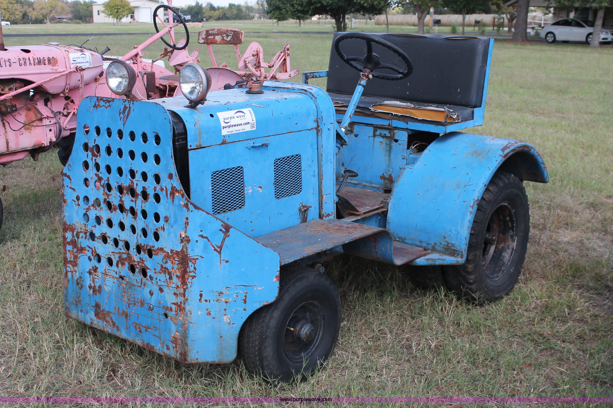 1941 Clark Tug Tructractor in Goldsby, OK | Item H5580 sold | Purple Wave