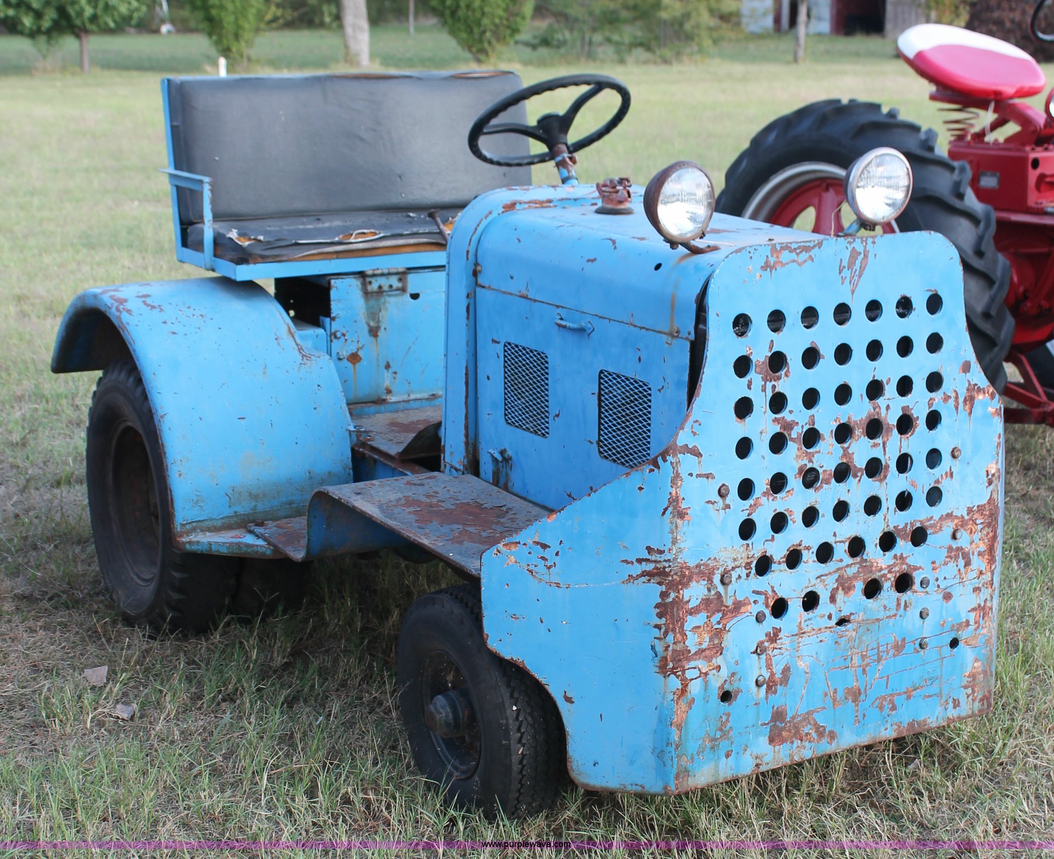 1941 Clark Tug Tructractor in Goldsby, OK | Item H5580 sold | Purple Wave
