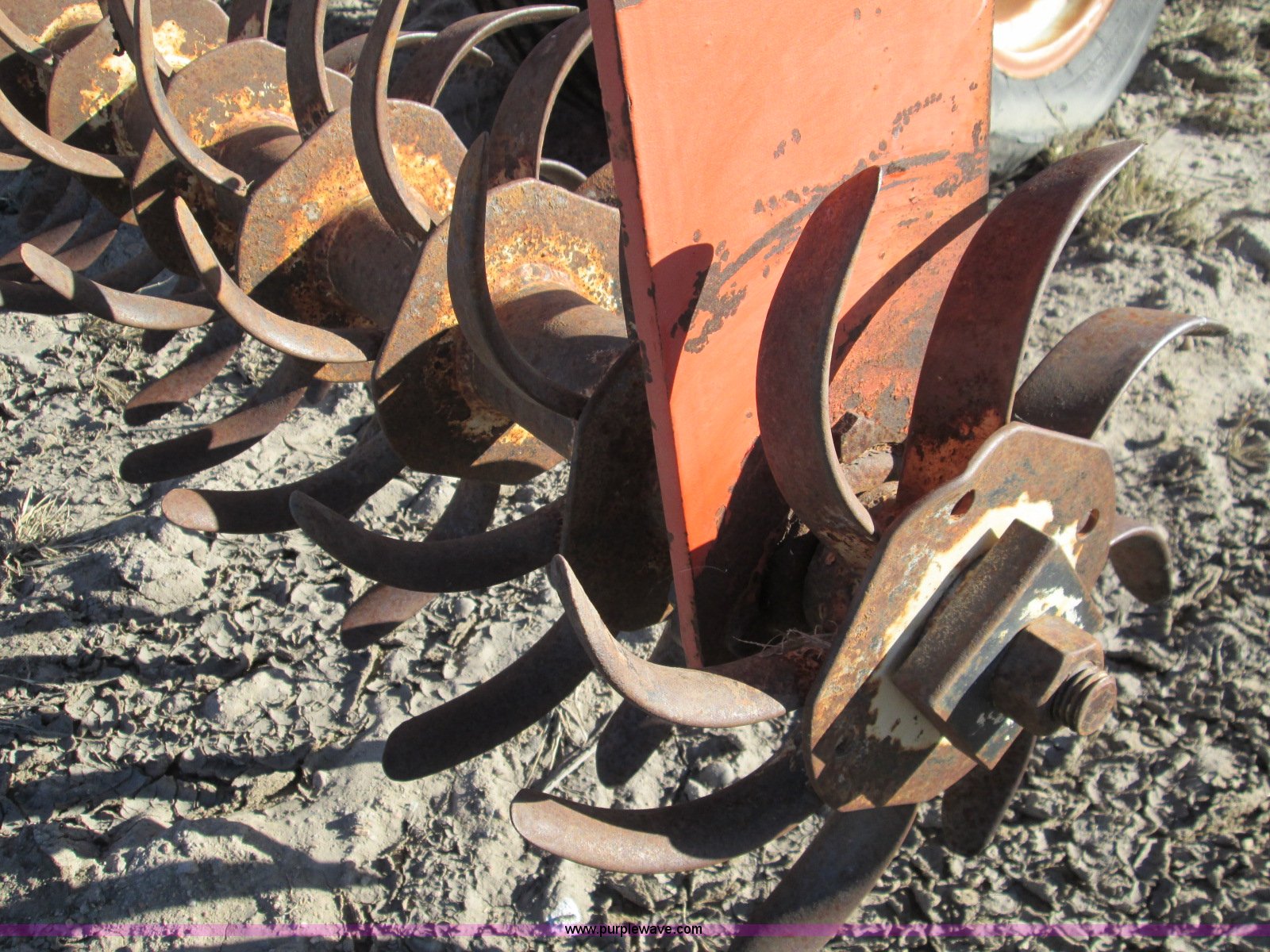 Sunflower 7110-15 mulch treader in Kinsley, KS | Item H9420 sold ...