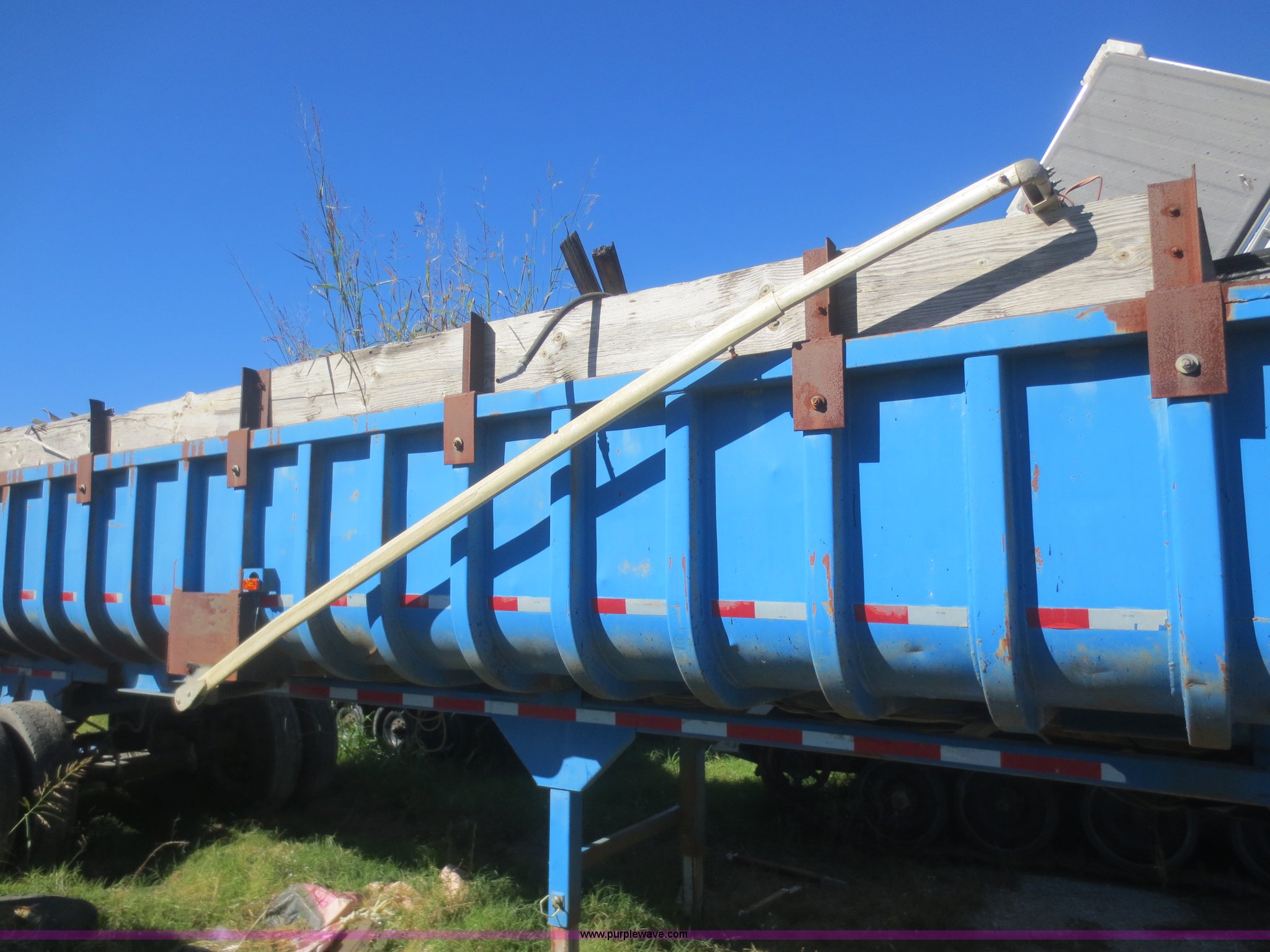 1985 Hobbs end dump trailer in Dewey, OK | Item I2198 sold | Purple Wave