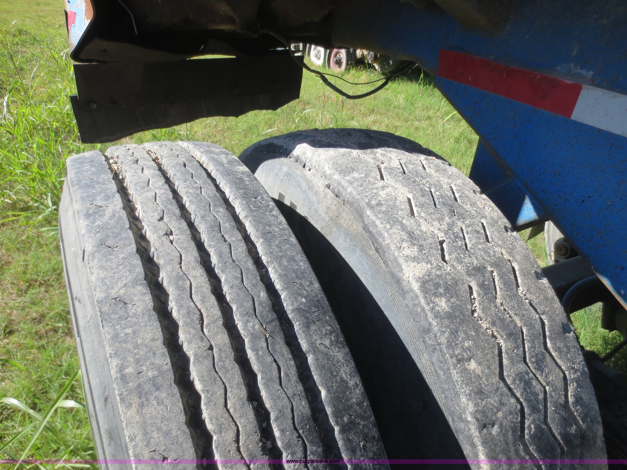 1985 Hobbs end dump trailer in Dewey, OK | Item I2198 sold | Purple Wave