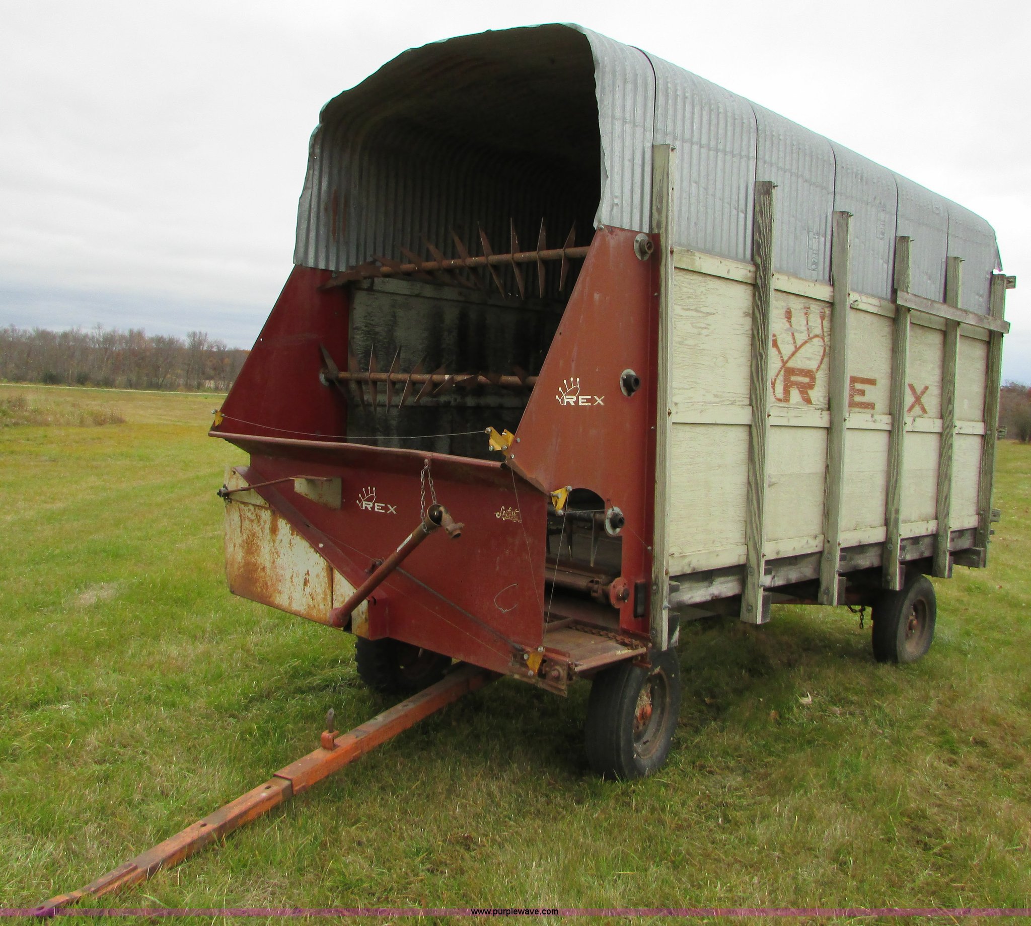 Rex 16' silage wagon in Gaylord, MN | Item I6746 sold | Purple Wave