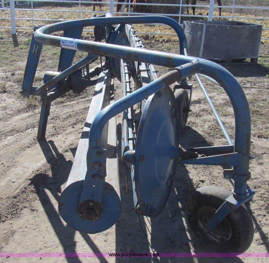 Ford 503 hay rake in Kinsley, KS | Item H9445 sold | Purple Wave