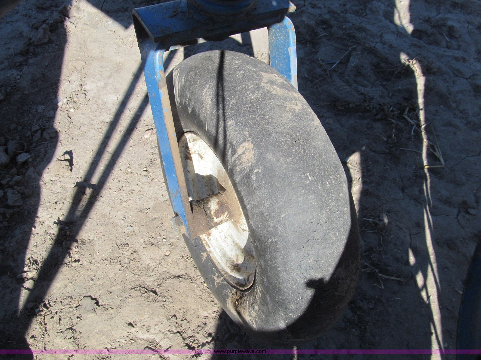 Ford 503 hay rake in Kinsley, KS | Item H9445 sold | Purple Wave