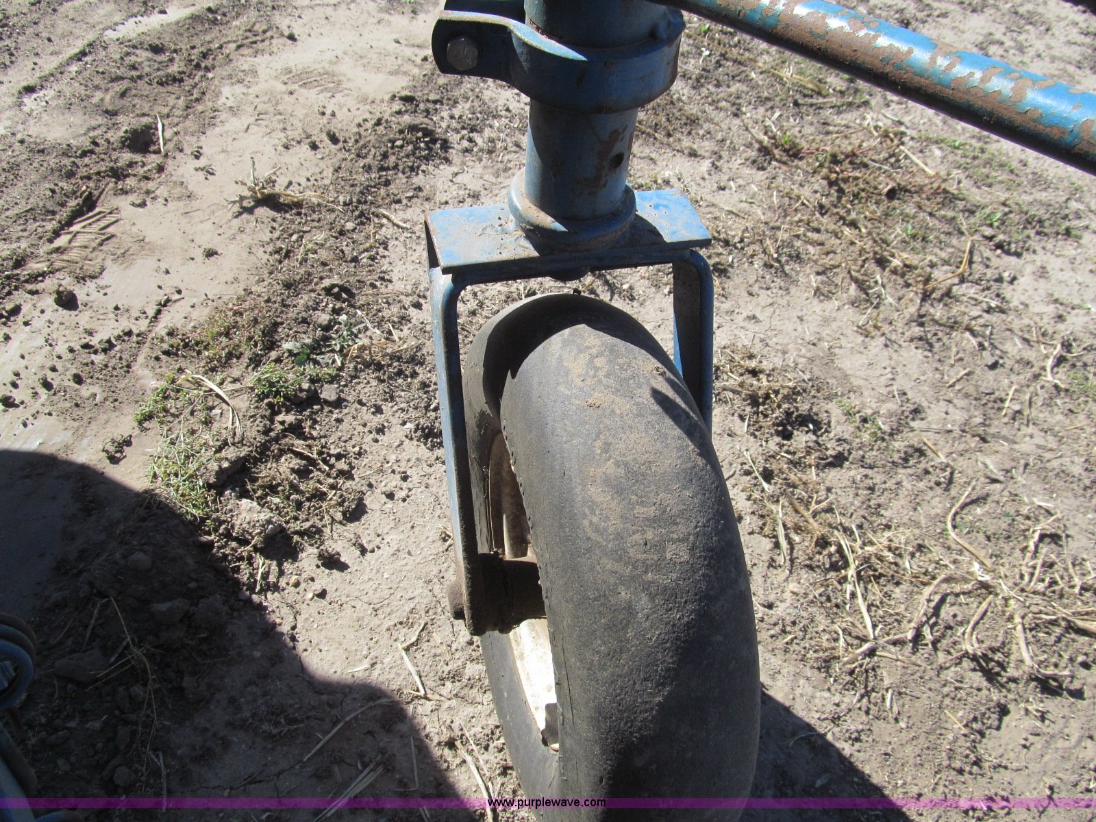 Ford 503 hay rake in Kinsley, KS | Item H9445 sold | Purple Wave