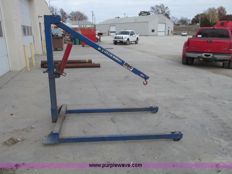 Blue Bird 1,200 lbs knock down engine hoist in Beatrice, NE | Item ...