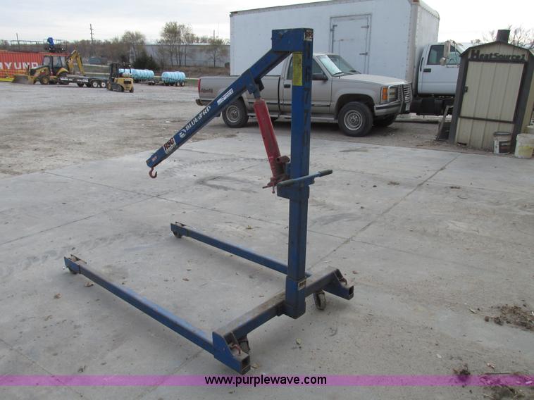 Blue Bird 1,200 lbs knock down engine hoist in Beatrice, NE | Item ...
