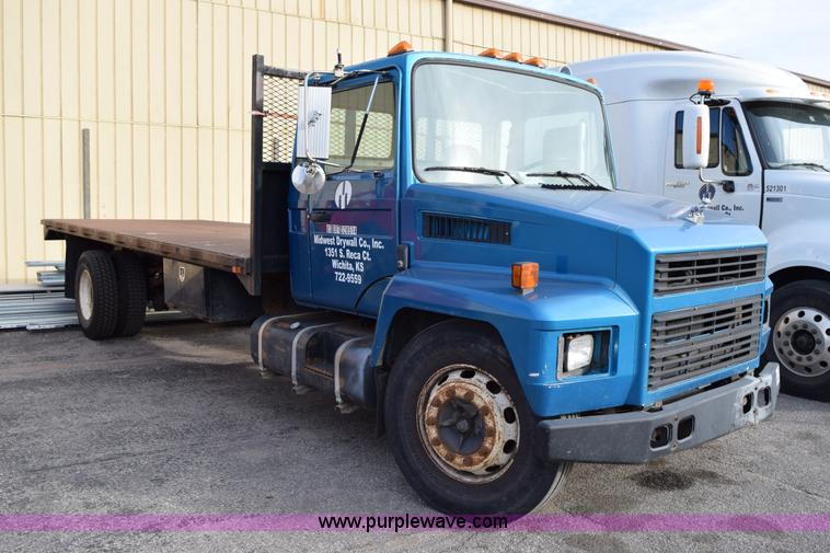 1997 Mack CS200P flatbed truck in Wichita, KS | Item I8629 sold ...