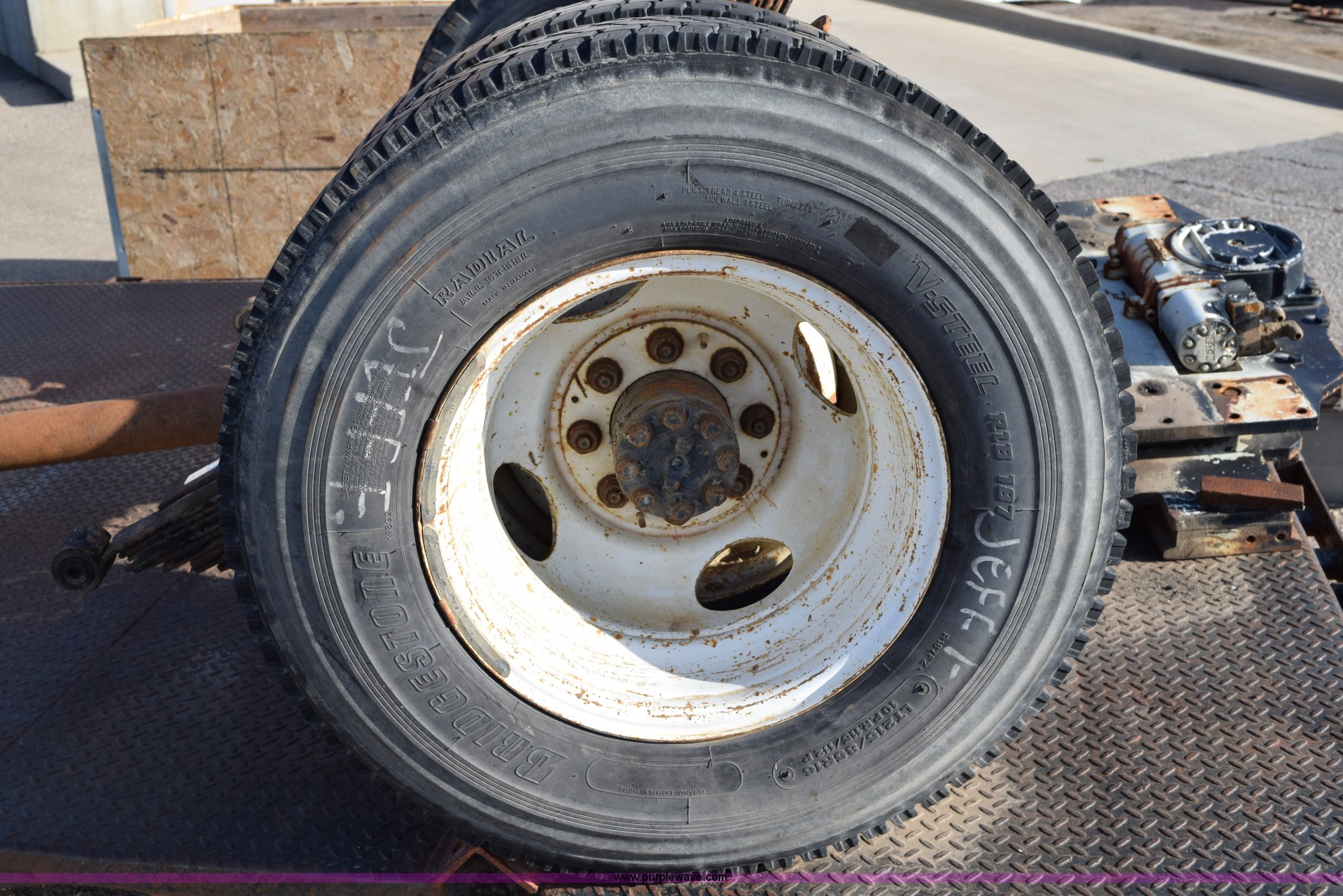 1985 Chevrolet 3500 rear end in Wichita, KS | Item AY9136 sold | Purple ...