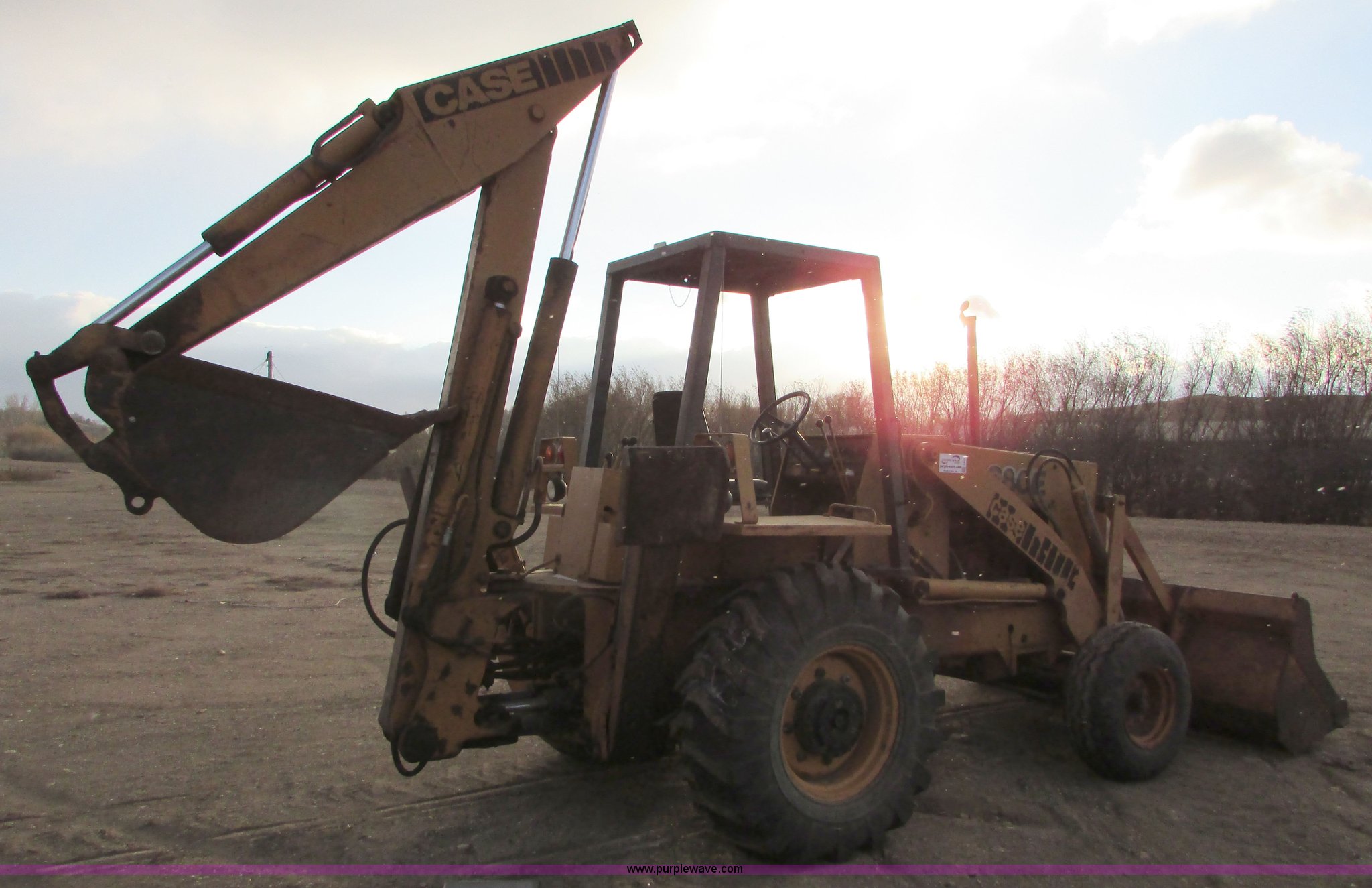 1977 Case 680E backhoe in Olivet, SD | Item I6715 sold | Purple Wave