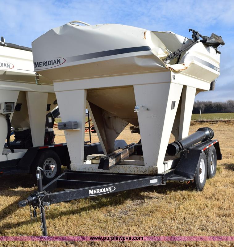 Meridian 240RT Seed Express tender trailer in Lyons, KS | Item I8607 ...