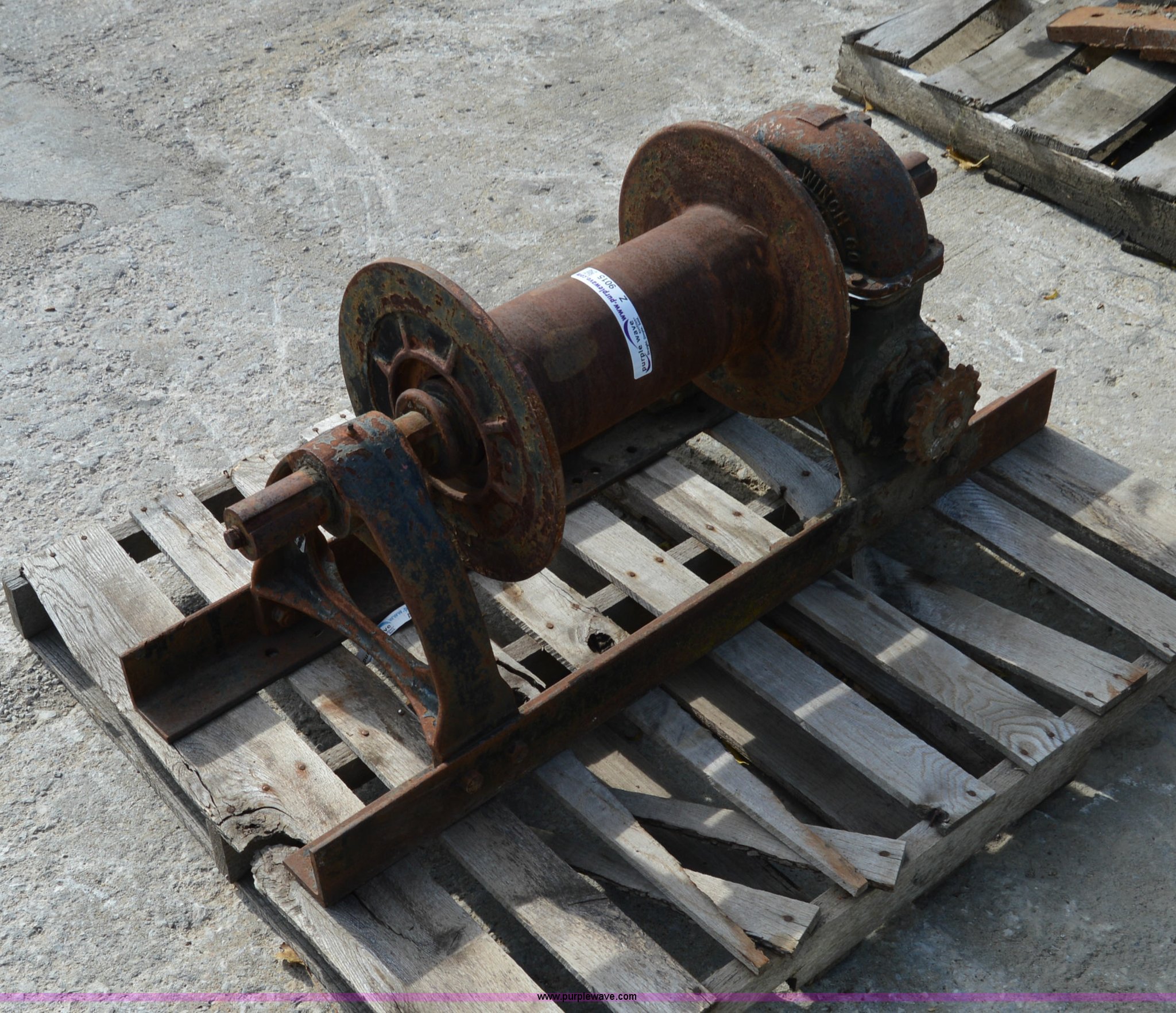 PTO driven winch in Liberty, MO | Item Z9015 sold | Purple Wave