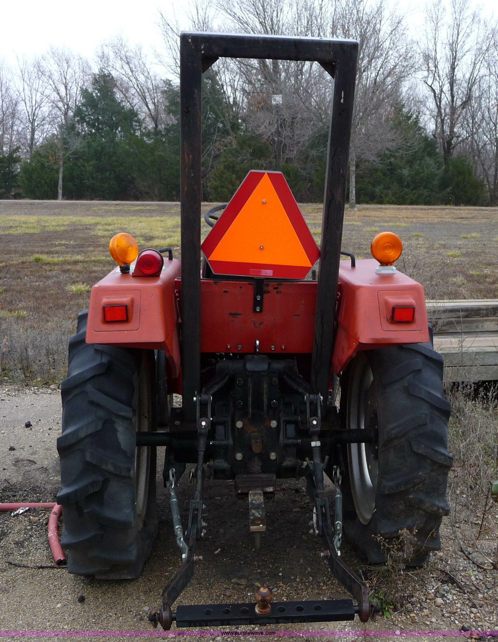 1982 International 244 tractor in Garnett, KS | Item D1326 sold ...