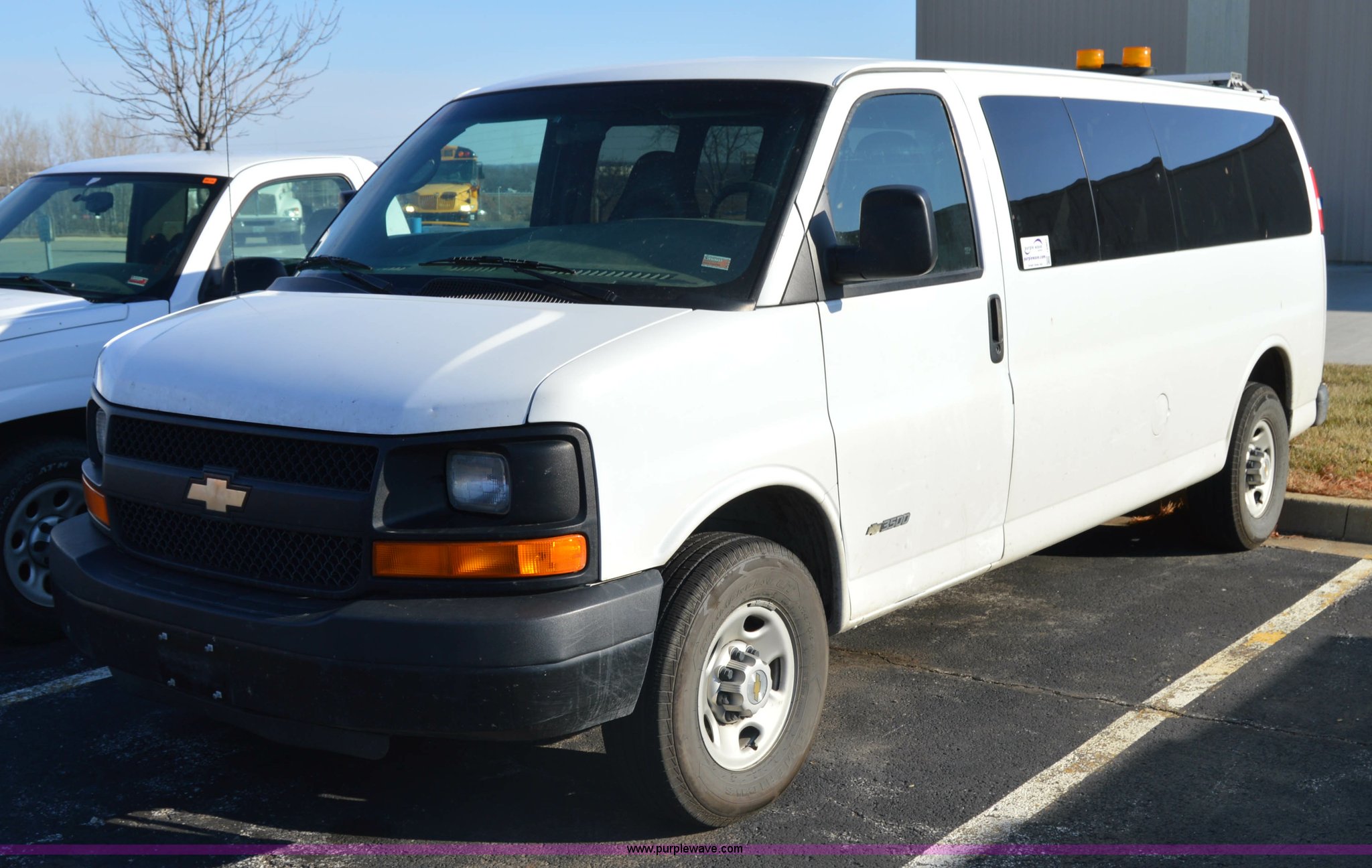2004 Chevrolet Express 3500 Extended van in Lees Summit, MO | Item ...