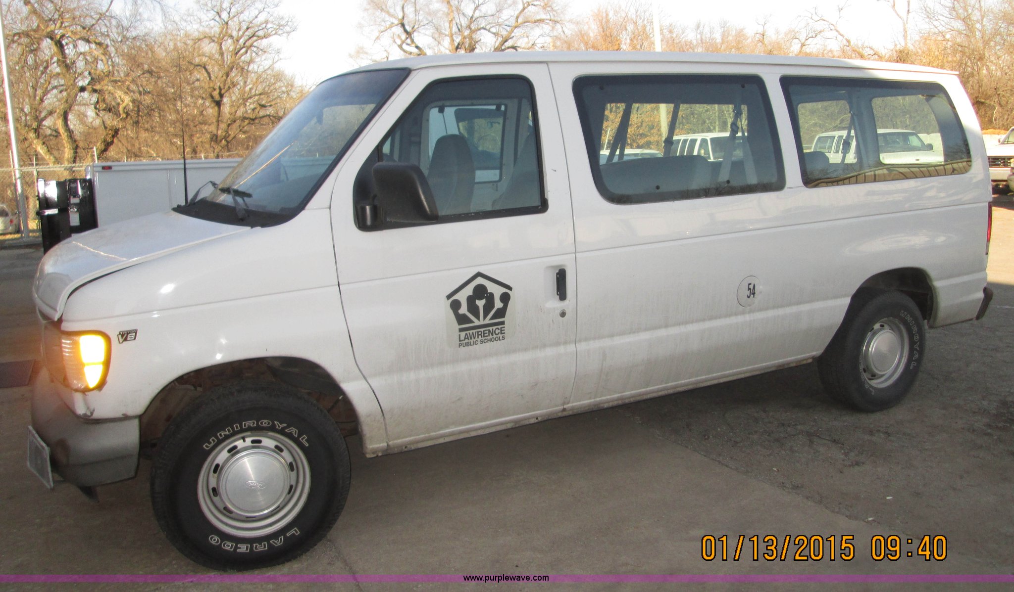 2002 Ford Econoline E150 XL passenger van in Lawrence, KS | Item D1375 ...