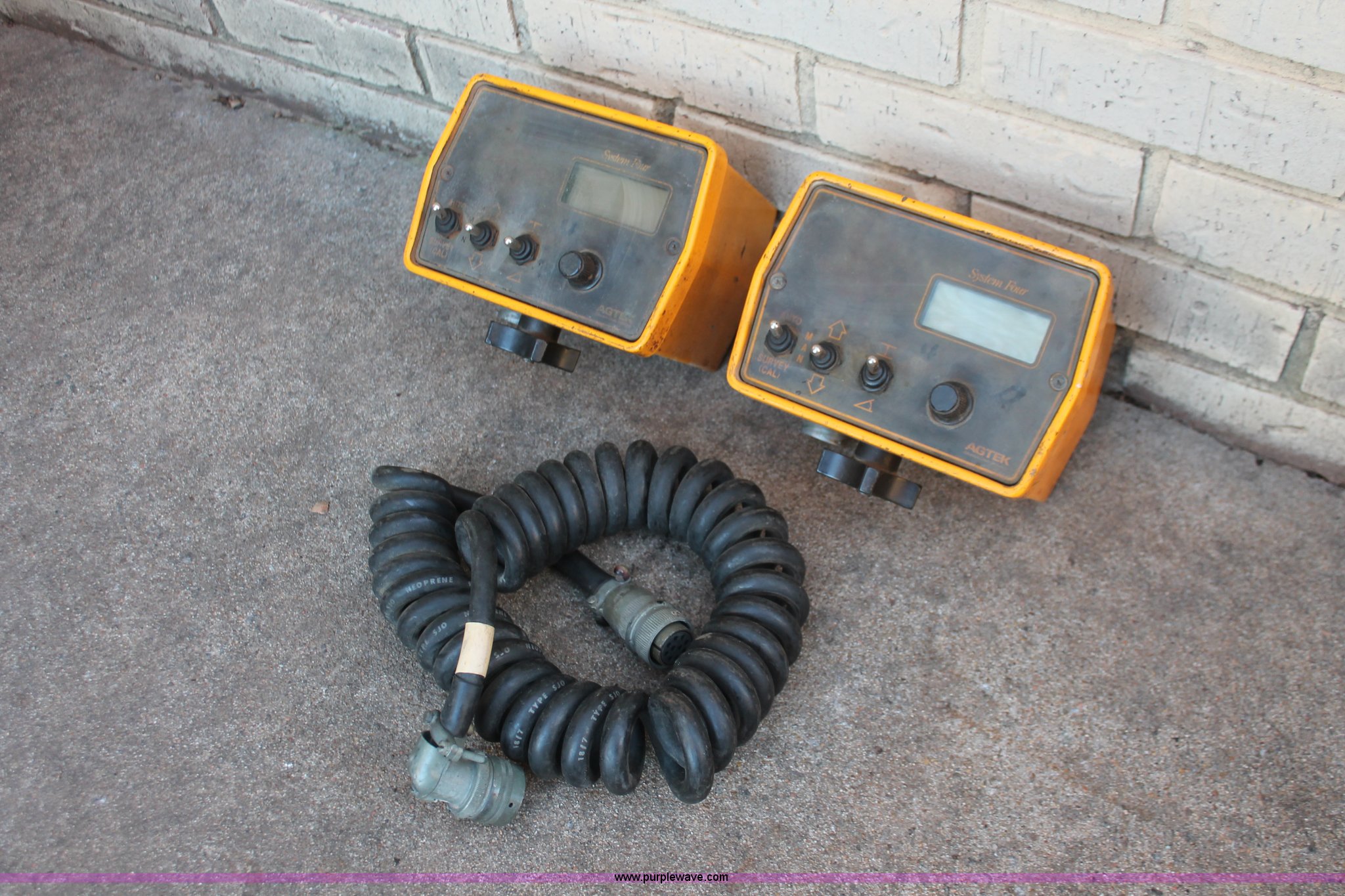 (2) Topcon System 4 grade control boxes in Oklahoma City, OK | Item ...