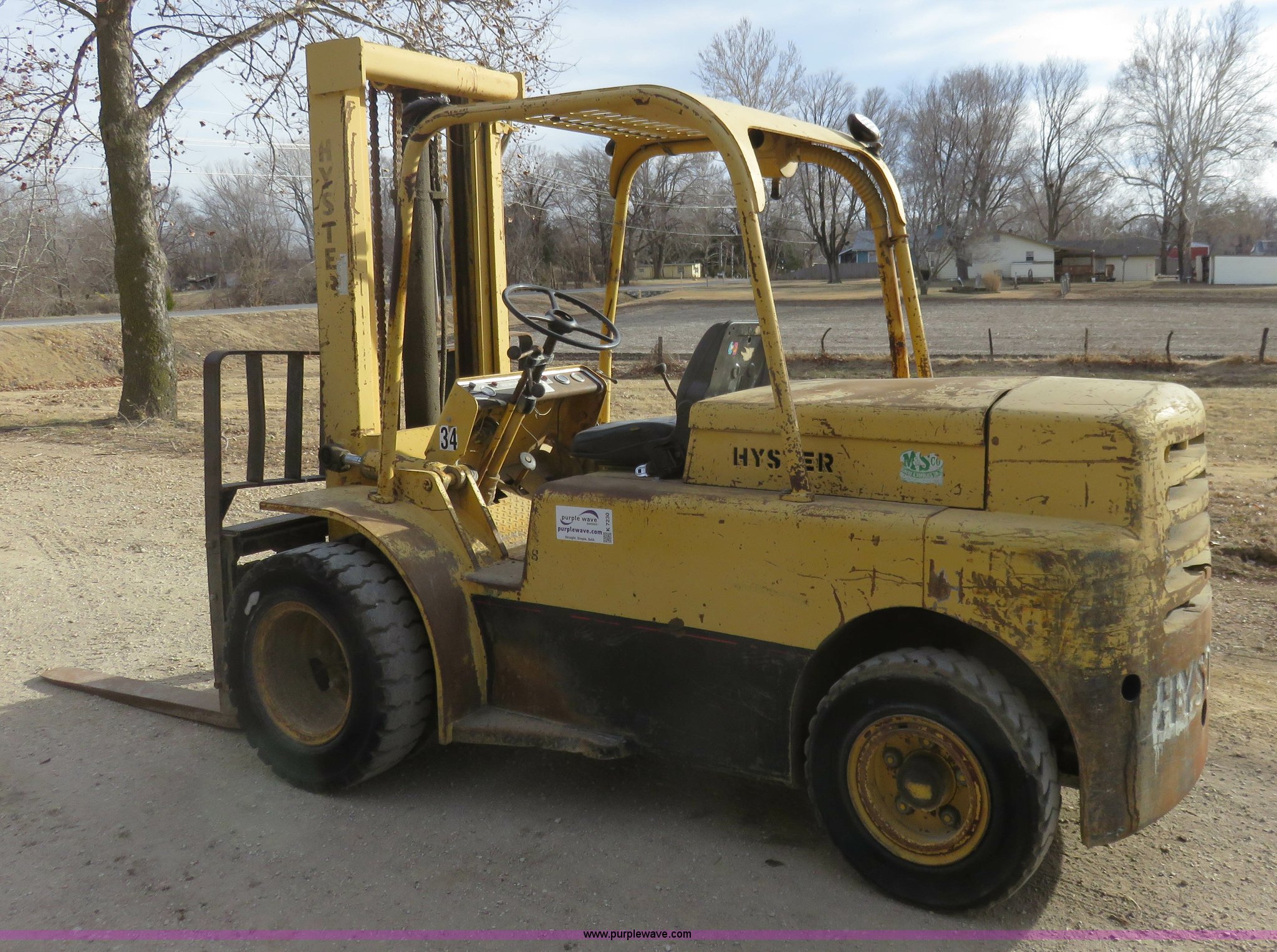Hyster H80C forklift in Lawrence, KS | Item K7230 sold | Purple Wave