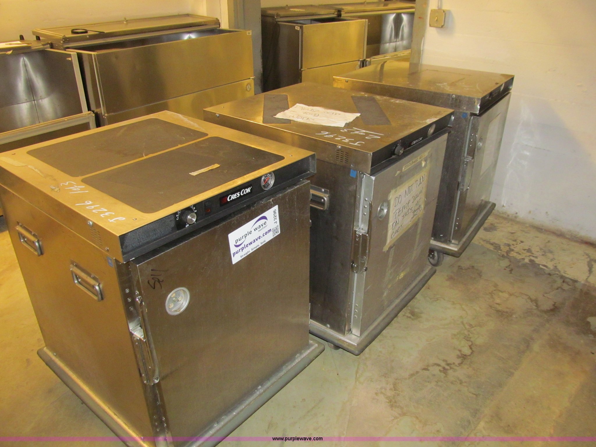 (3) Cres Cor hot carts in Des Moines, IA | Item J3296 sold | Purple Wave