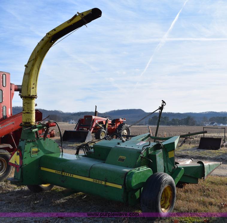 John Deere 3800 two row silage chopper in Riddleton, TN | Item I8524 ...