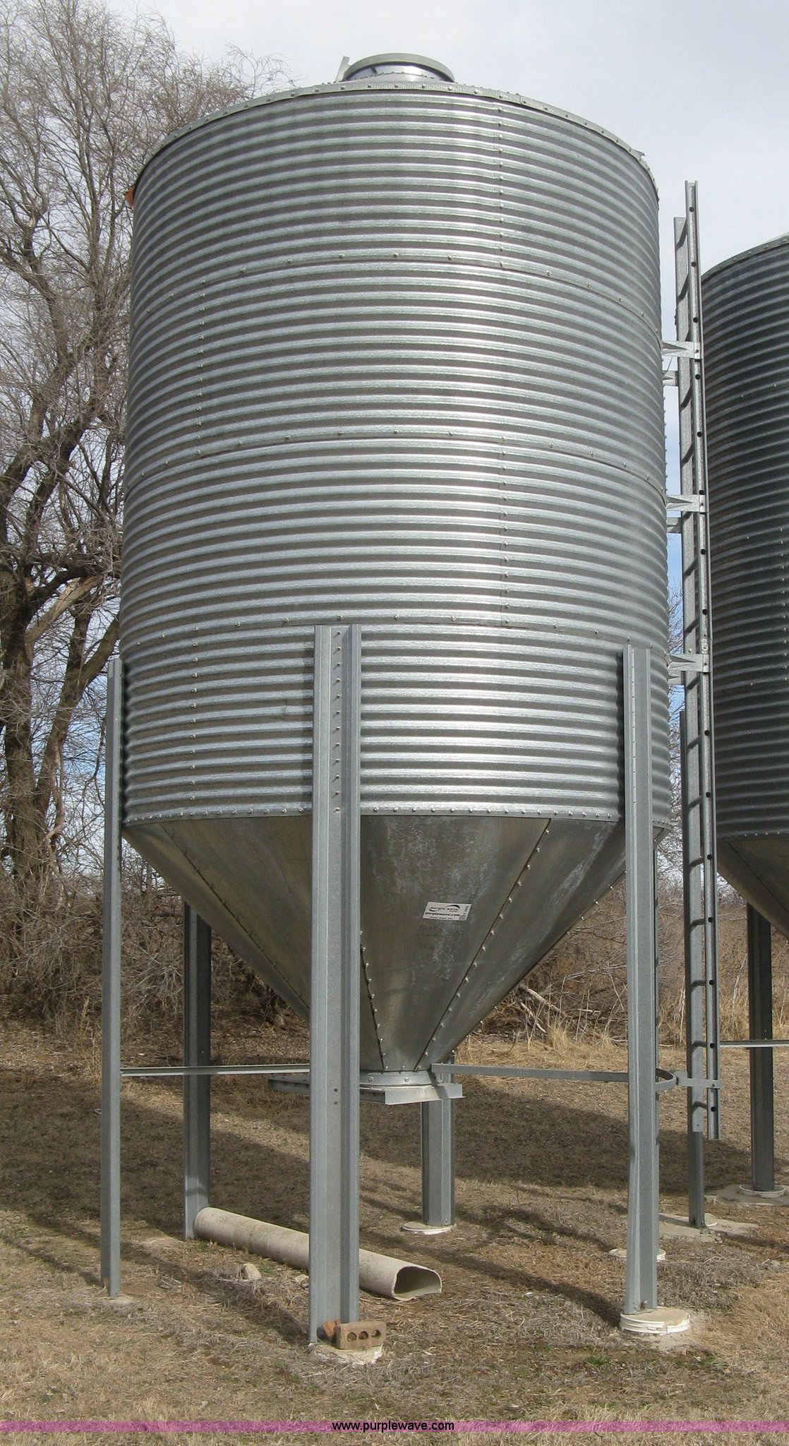 Galvanized cone bottom bin in Lyons, KS | Item K2832 sold | Purple Wave