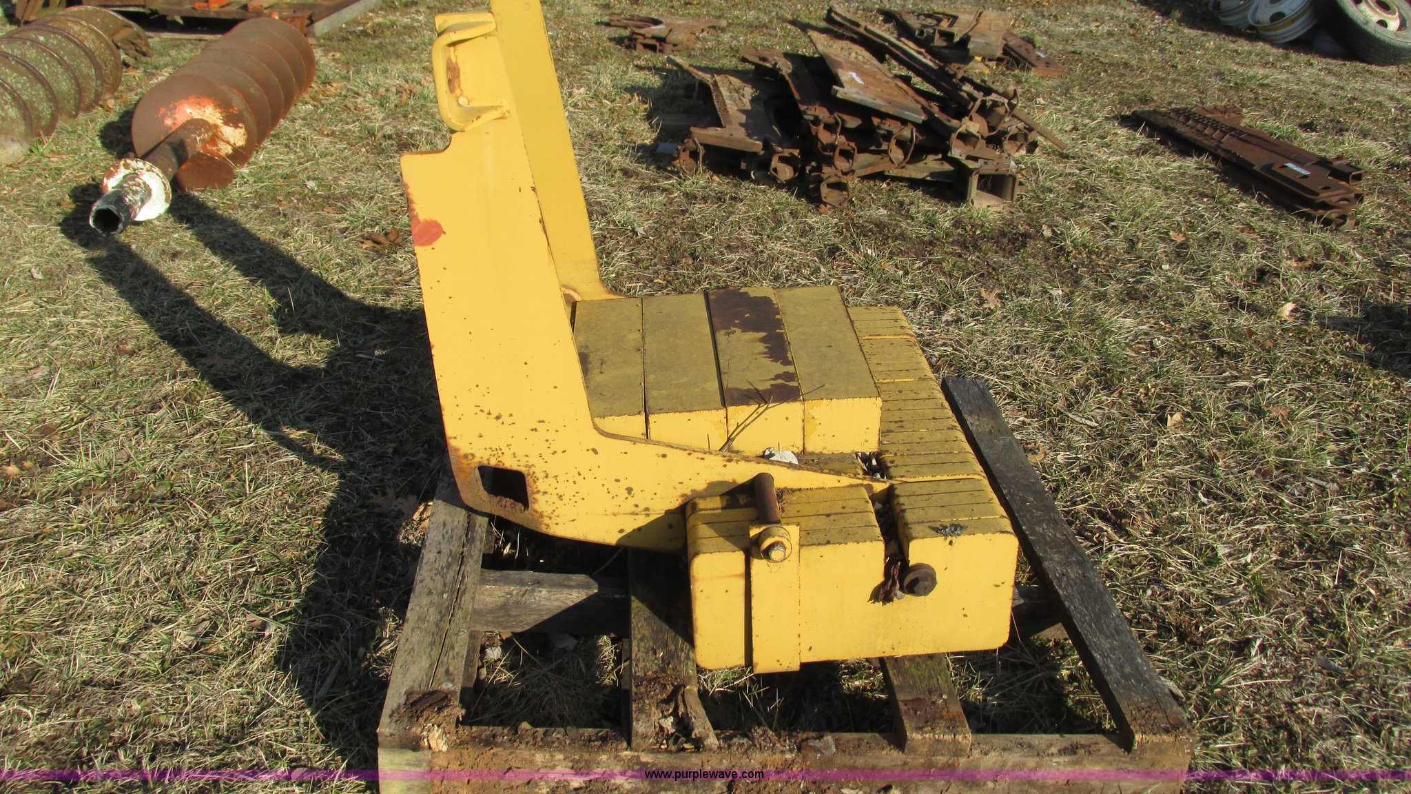 Vermeer 8550 front weights in Halfway, MO | Item AY9969 sold | Purple Wave