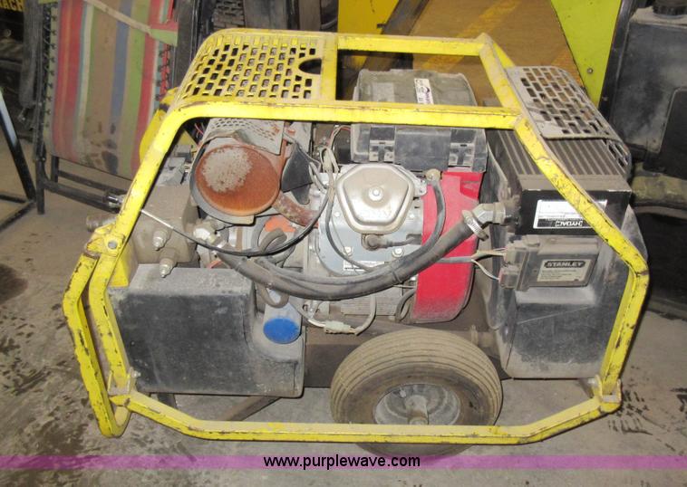 Stanley hydraulic power pack in Kansas City, MO | Item AV9982 sold ...