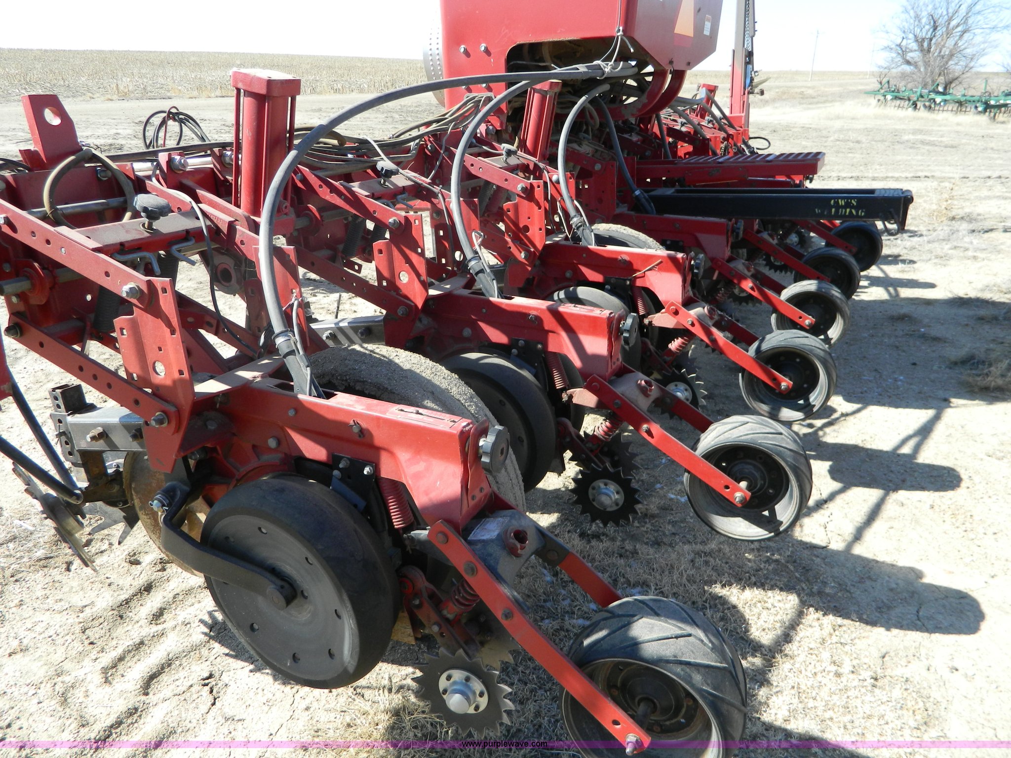 1998 Case IH 955 planter in Norton, KS | Item K8004 sold | Purple Wave