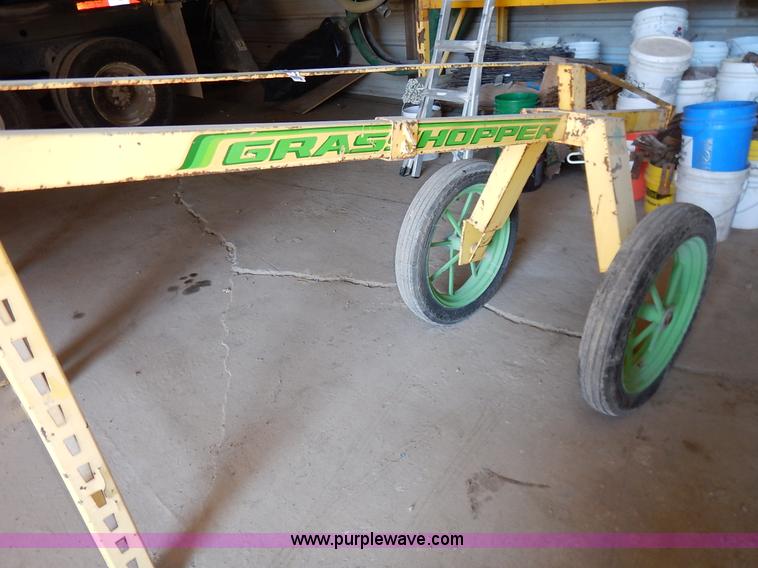 Sumner Manufacturing Grasshopper pipe dolly in Kansas City, KS | Item ...
