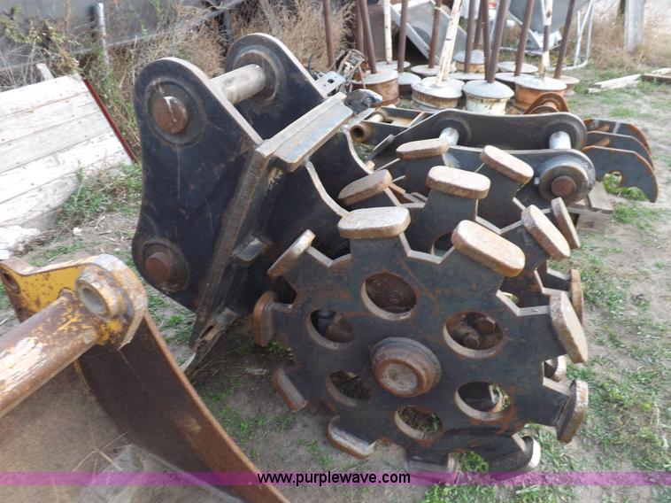 Shop built excavator sheep's foot attachment in Garden City, KS | Item ...