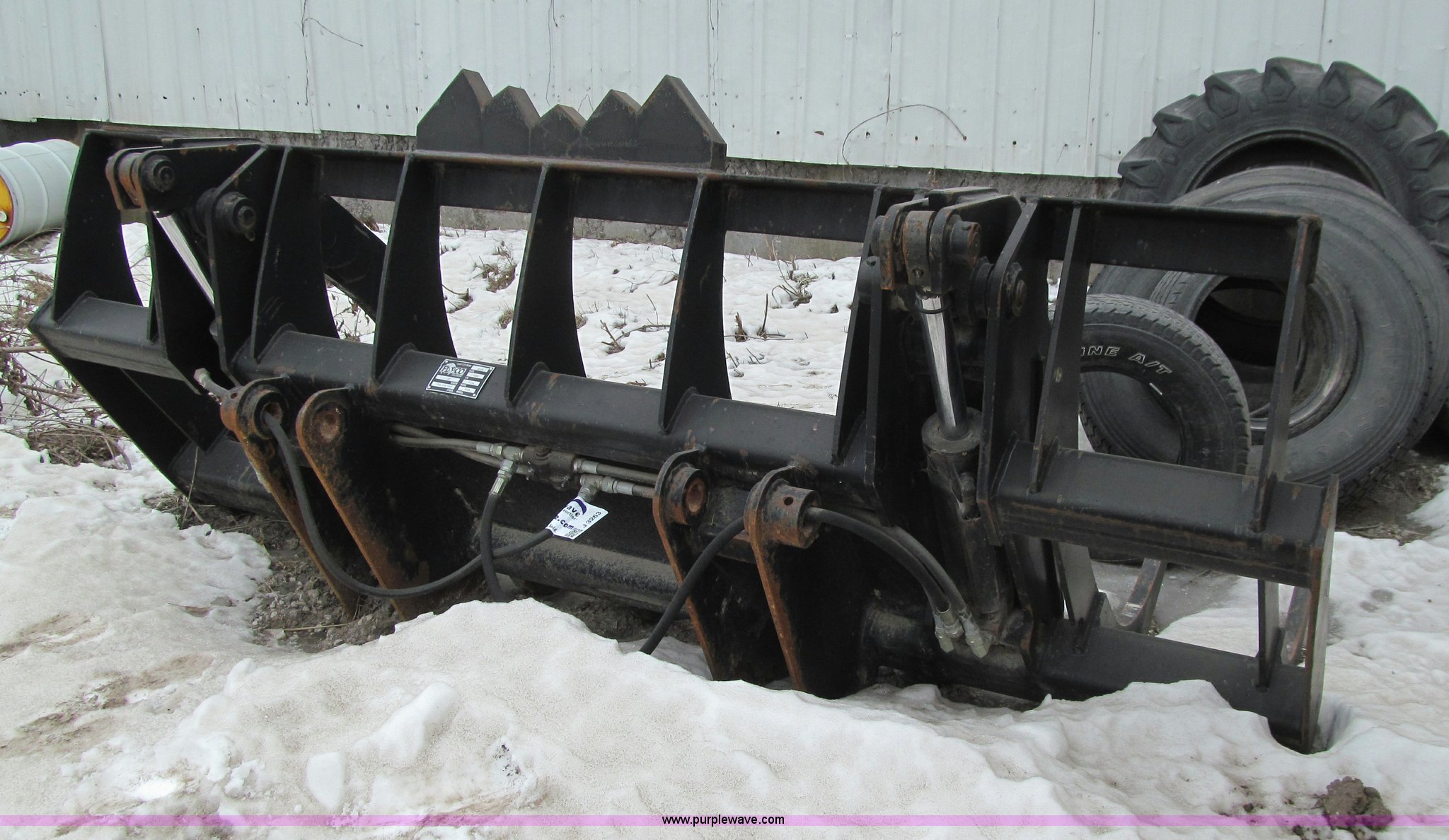 Fleco dual arm grapple rake in Harvey, IA | Item J3263 sold | Purple Wave