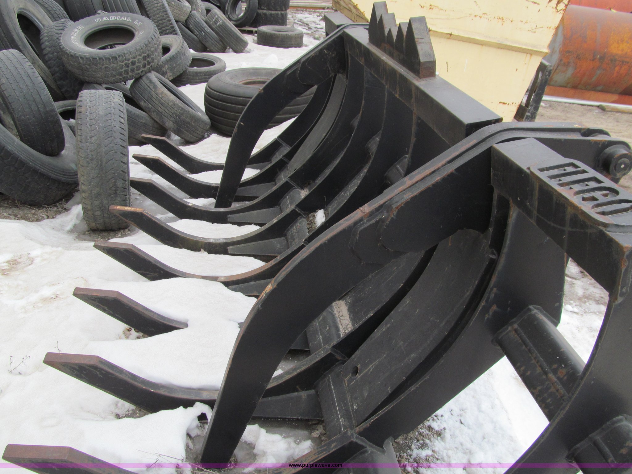 Fleco dual arm grapple rake in Harvey, IA | Item J3263 sold | Purple Wave