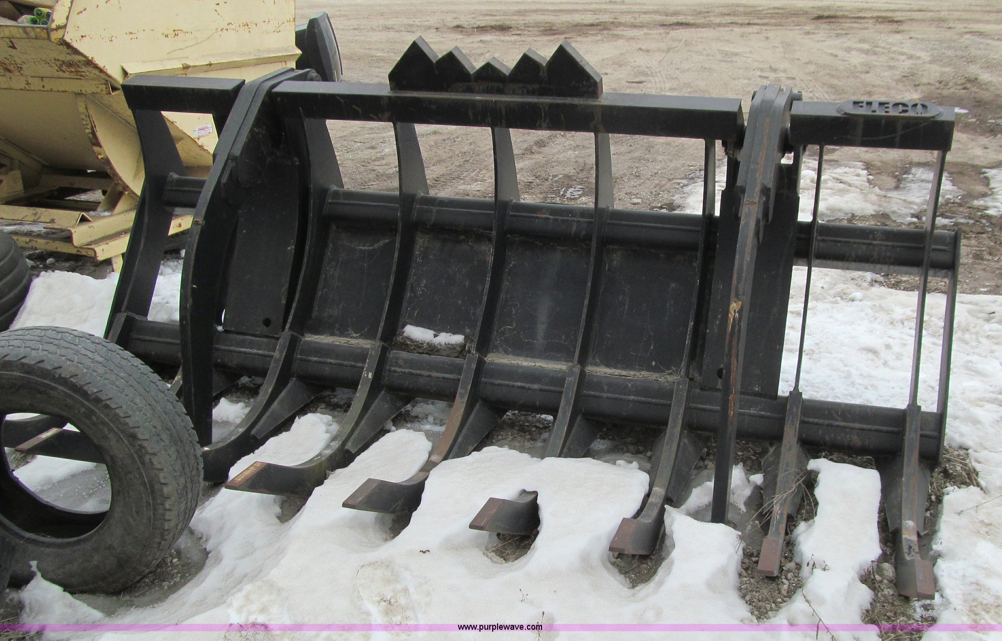 Fleco dual arm grapple rake in Harvey, IA | Item J3263 sold | Purple Wave