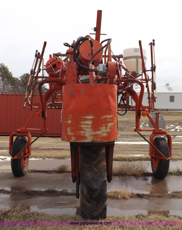 Hahn Hi-Boy H-300 self-propelled sprayer in Garden City, KS | Item ...
