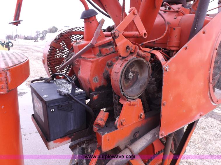 Hahn Hi-Boy H-300 self-propelled sprayer in Garden City, KS | Item ...