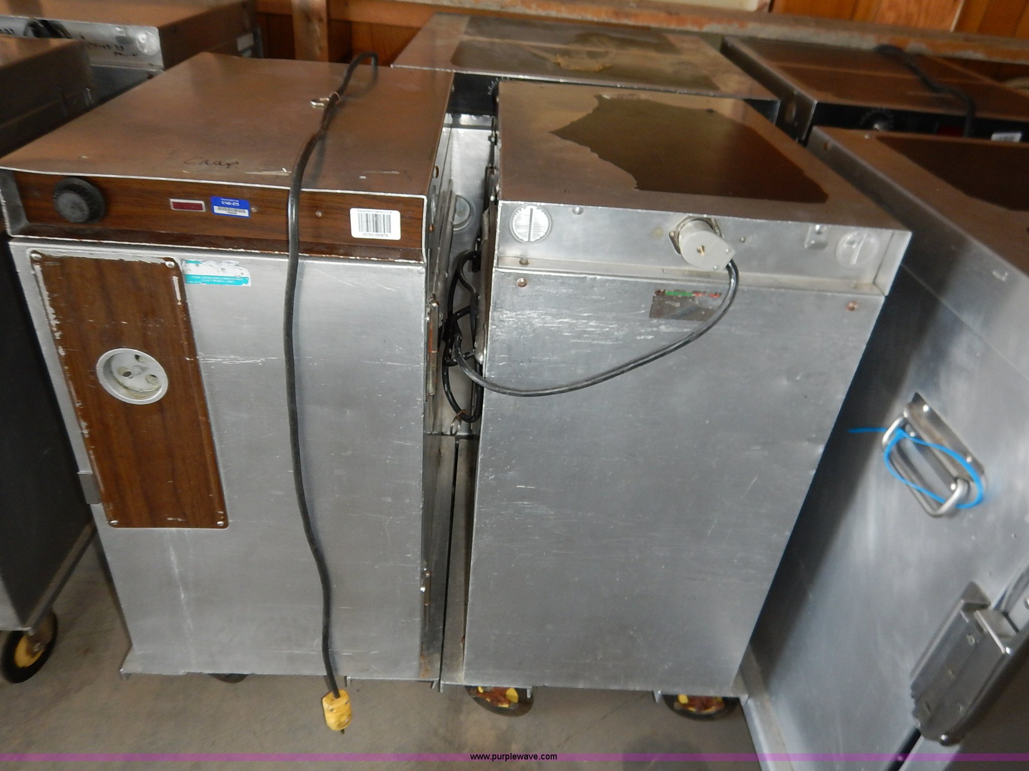 (12) Cres Cor hot boxes in Junction City, KS | Item AV9509 sold ...