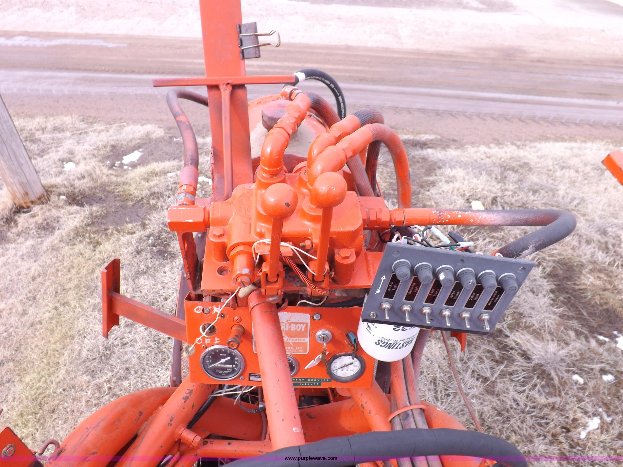 Hahn Hi-Boy H-300 self-propelled sprayer in Garden City, KS | Item ...