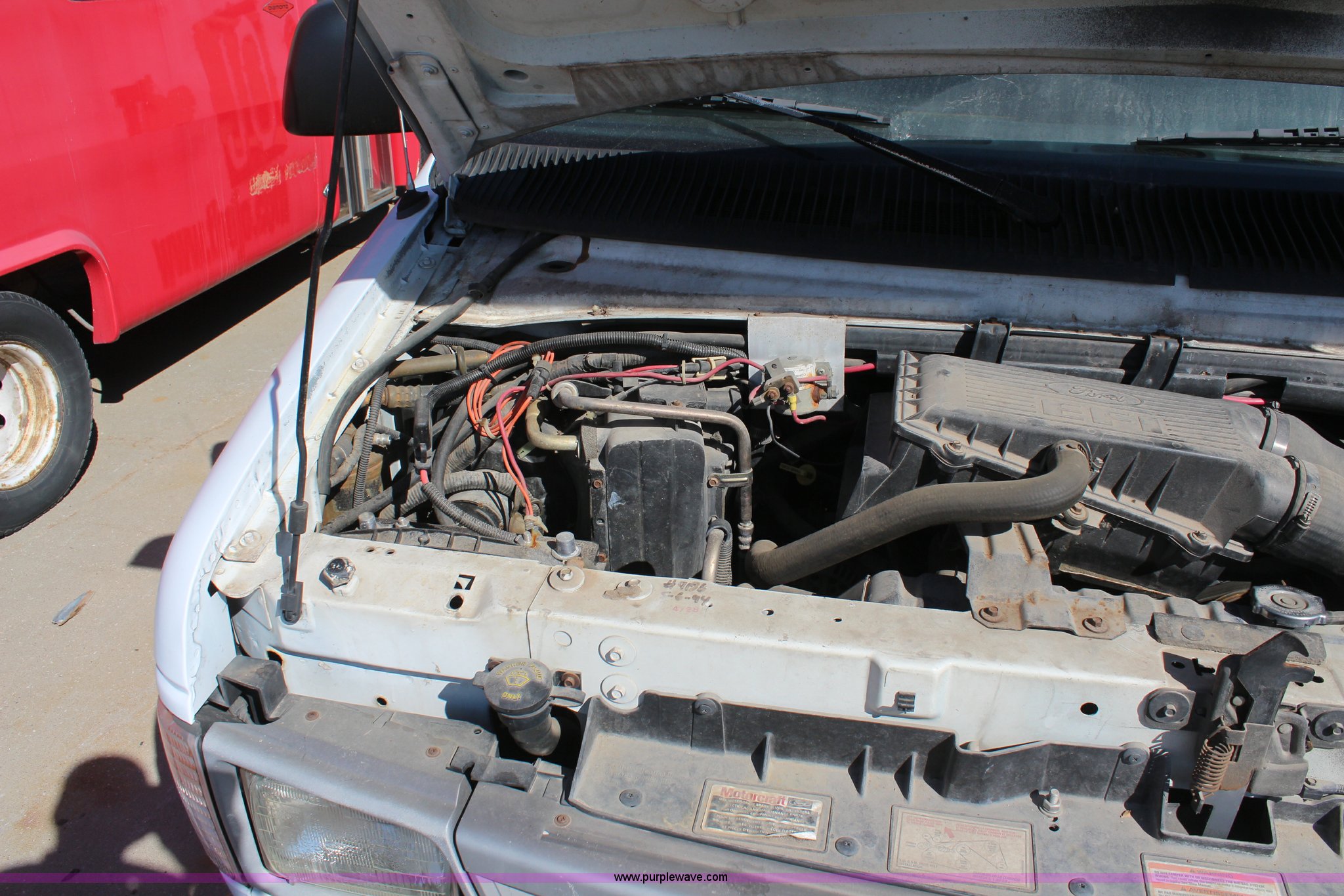 1994 Ford Econoline E250 van in Olathe, KS | Item K8853 sold | Purple Wave