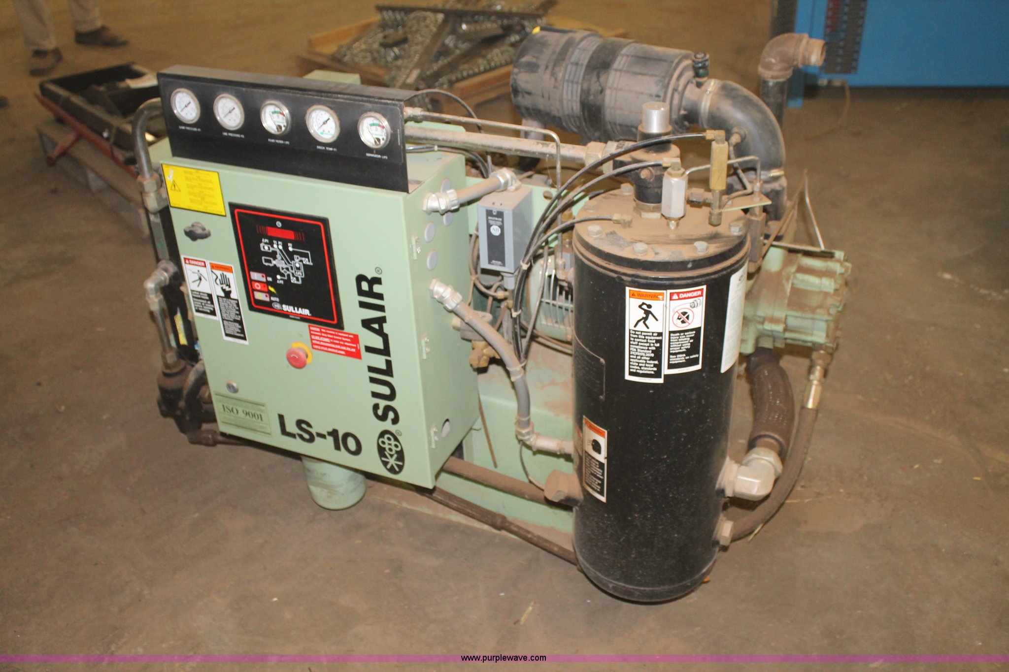 Sullair LS10 air compressor in Tulia, TX | Item AO9562 sold | Purple Wave
