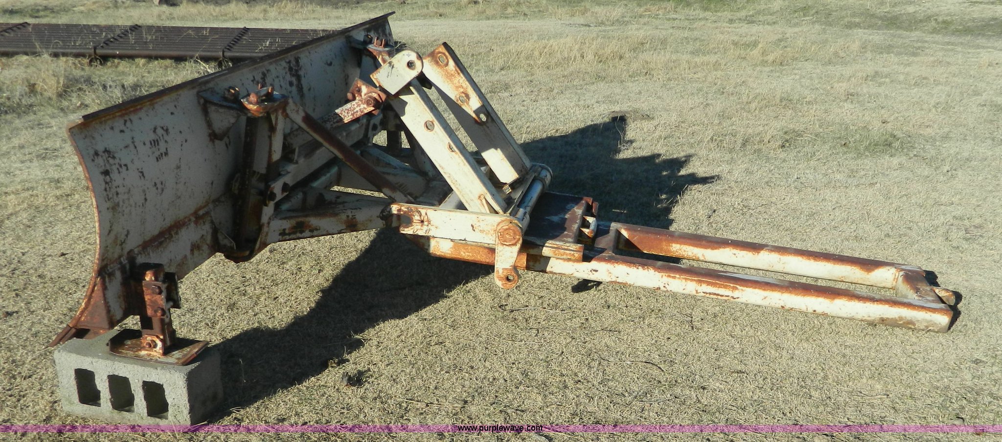 Otter dozer blade in Hays, KS | Item AQ9293 sold | Purple Wave