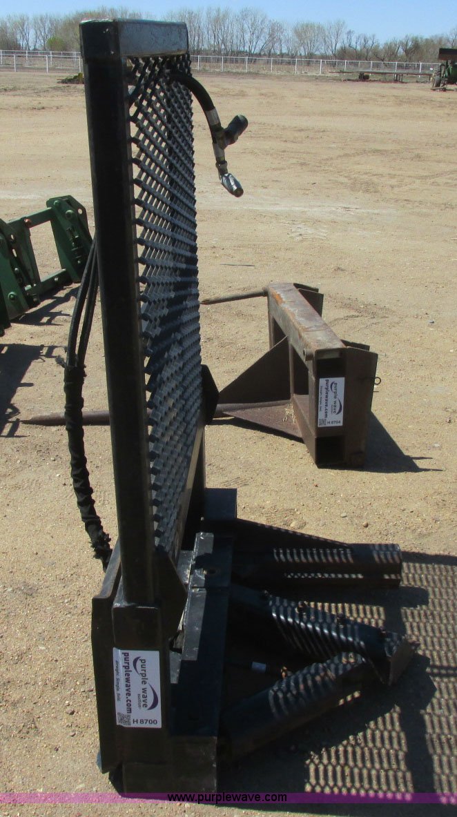 Grace Mfg. tree shear in Kinsley, KS | Item H8700 sold | Purple Wave