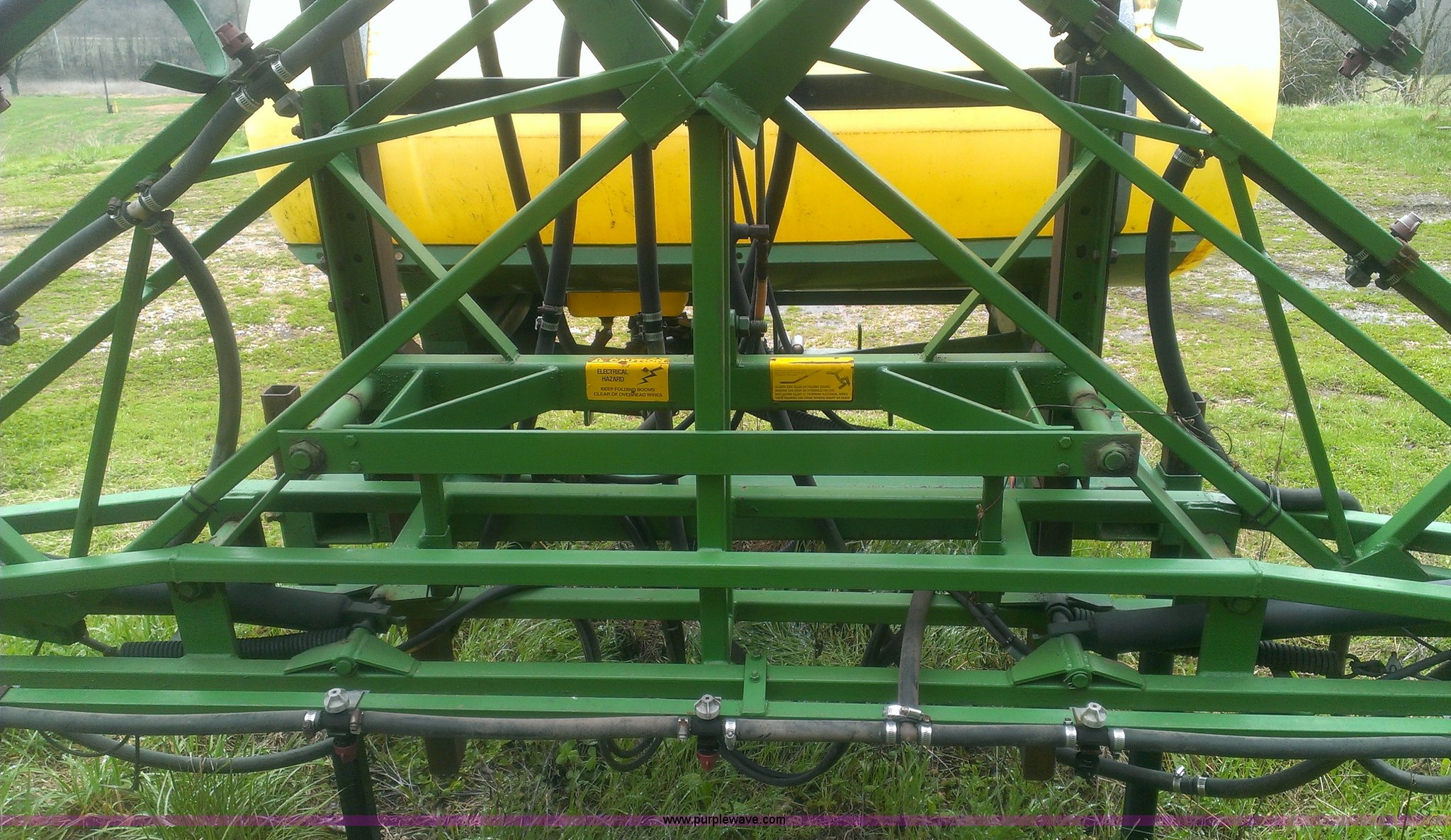 Schaben sprayer in Alpena, AR | Item I3063 sold | Purple Wave